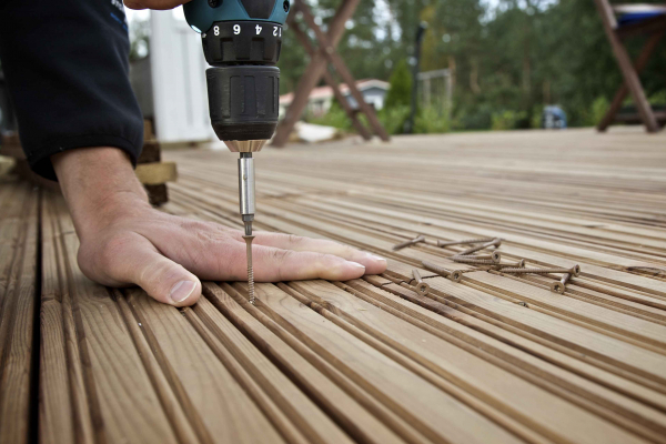 Terassin rakentaminen - Kestopuu